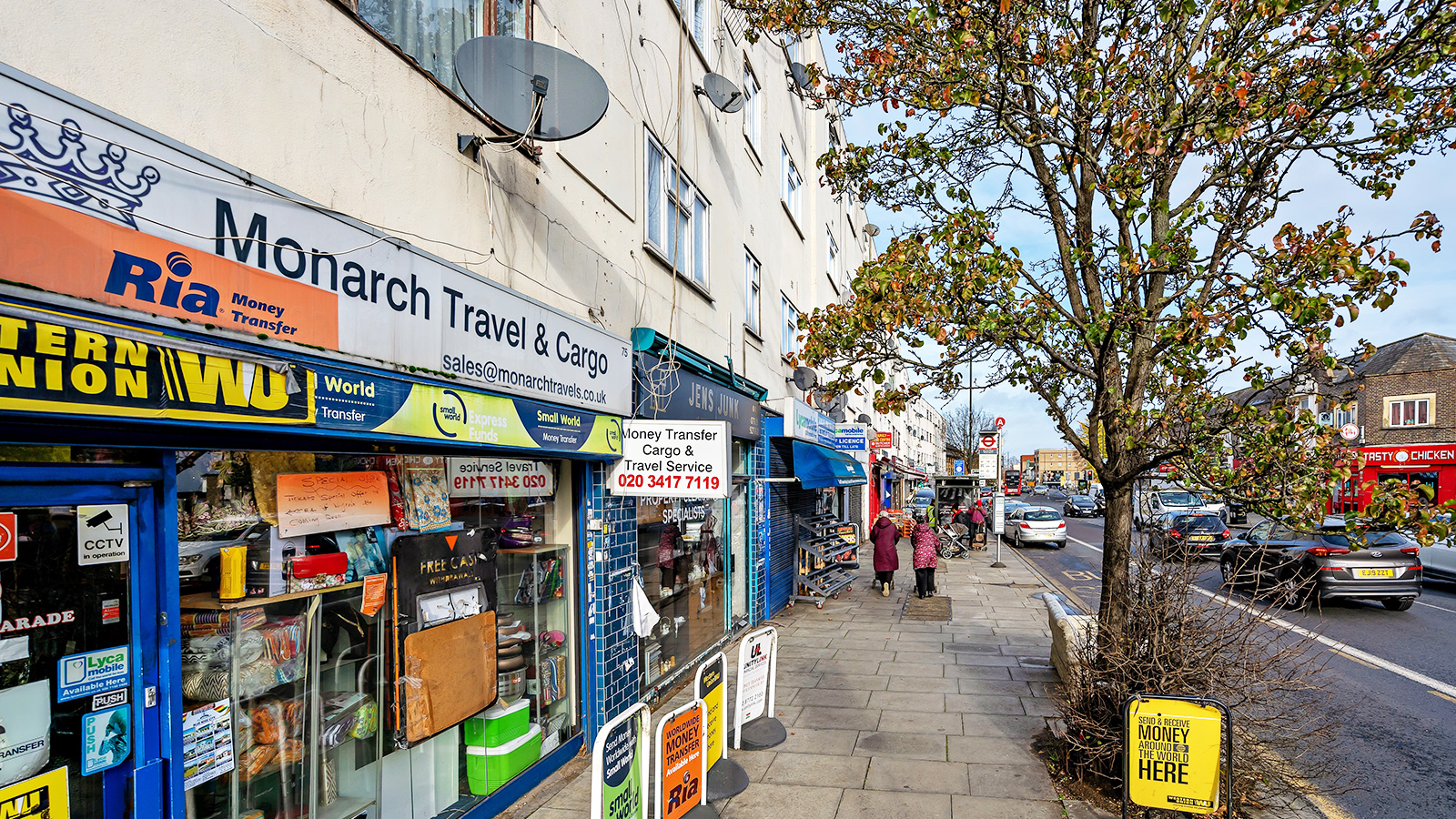 Property Auctions 15/Dec/2022 | 74 Monarch Parade, London Road (A217 ...