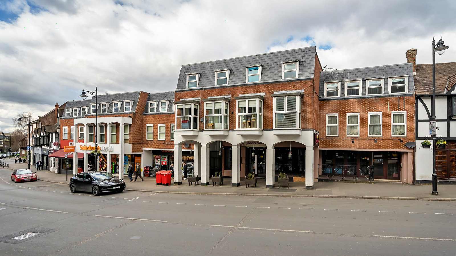 Property Auctions 30/Mar/2023 | 15-25 High Street, Cheam, London, SM3 ...