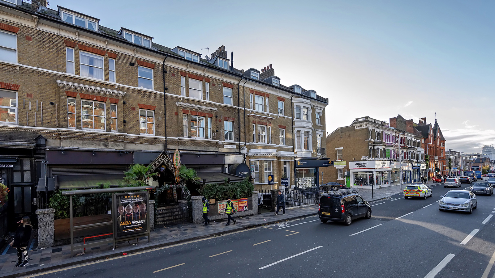 Property Auctions 30/Mar/2023 | 247-249 Lavender Hill, London, Clapham ...
