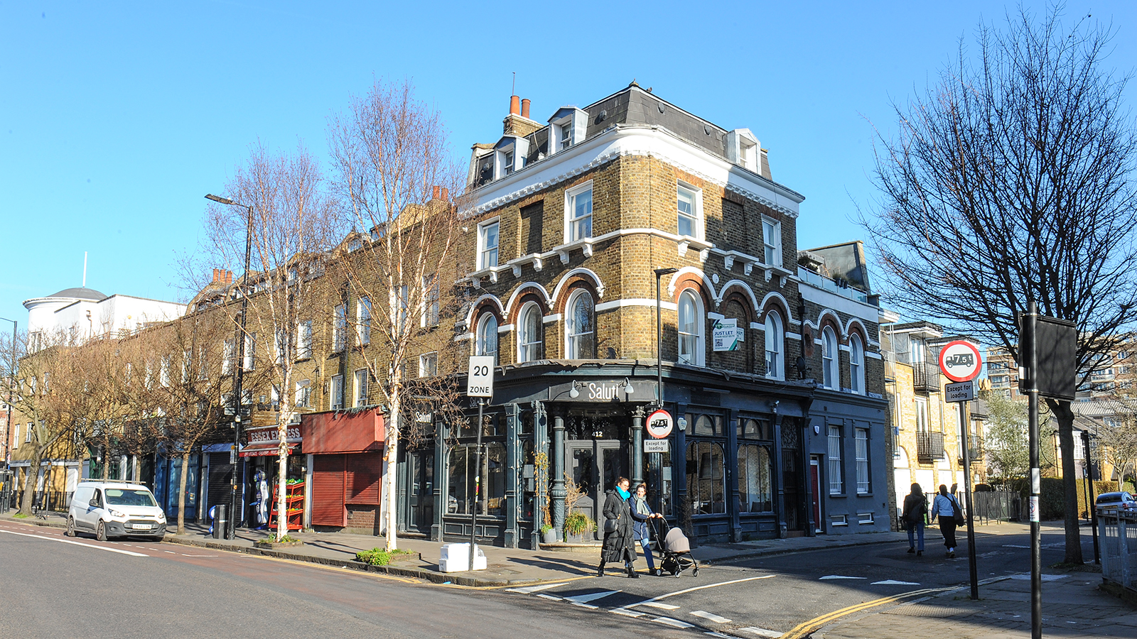 Property Auctions 18/May/2023 | 412 Essex Road, Islington, London, N1 ...