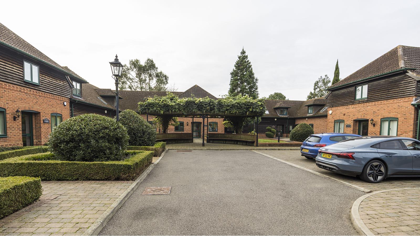 Property Auctions 02/Nov/2023 | Units 1 to 12, Beech Court, Wokingham ...
