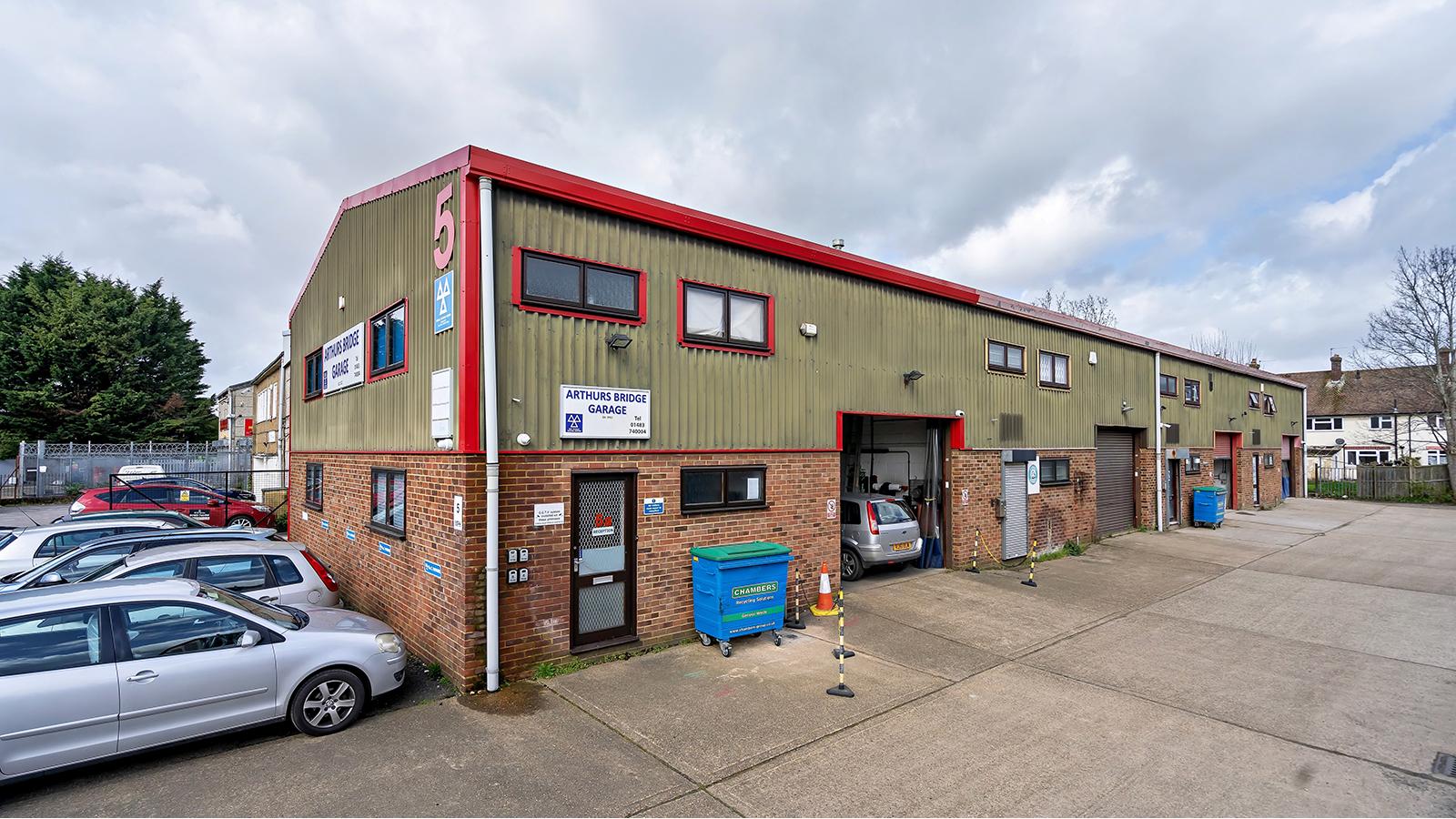 Property Auctions 09/May/2024 | 5a to 5d Manor Way, Woking, Surrey ...