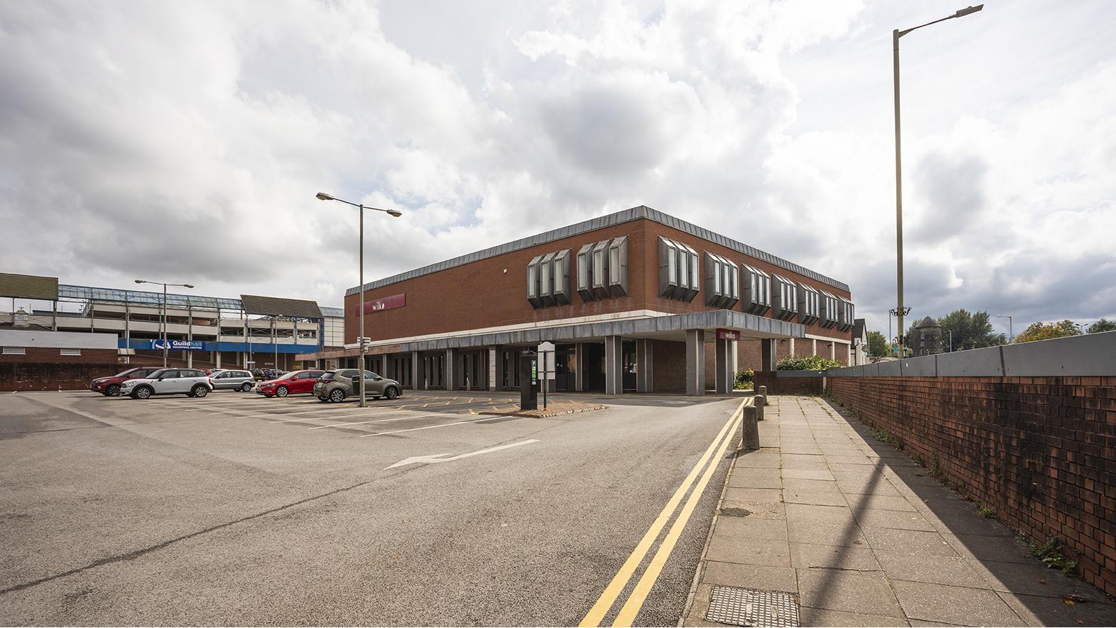 Property Auctions 25/Sep/2024 | Former Wilko, Chell Road and Broad ...