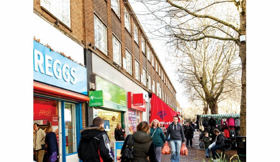 Property Auctions 27/Mar/2014 | 98-106 Queensway, Bletchley, Milton ...