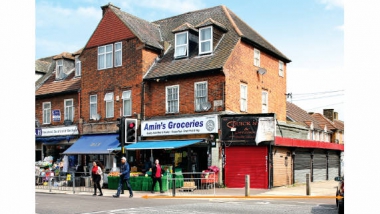 Property Auctions 09/Jul/2015 | 713 Green Lane, Dagenham, Essex, RM8 ...