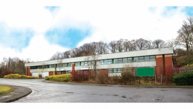Property Auctions 14/Feb/2018 | Units 3-4 Oakwood Close, Pen-y-Fan ...